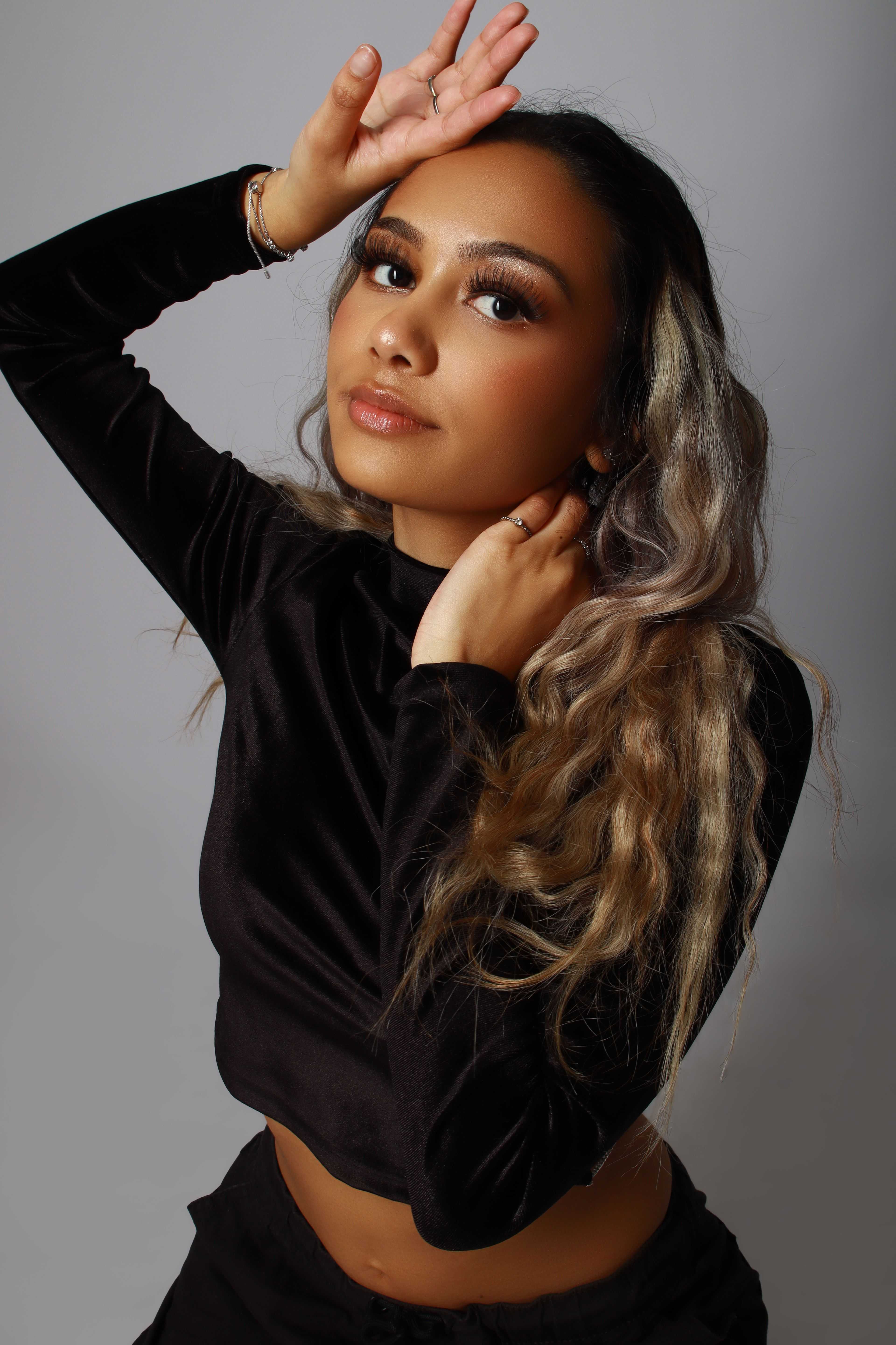 Main Board Females | Eclipse - Model Management